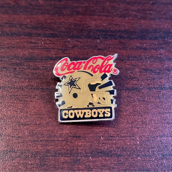 Coca Cola | Accessories | Vintage Coca Cola Nfl Dallas Cowboys Lapel ...